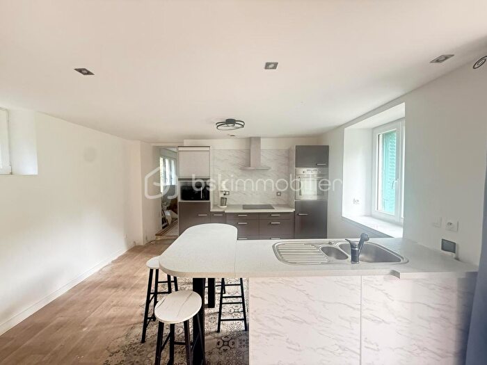 Maison 4 pièces à Hédé-Bazouges, à vendre