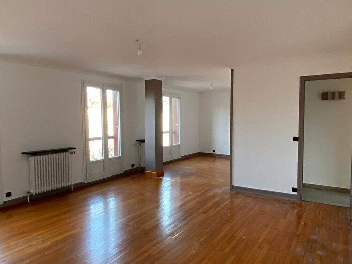 Centre, Saint-Marcellin : Appartement 4 pièces à louer