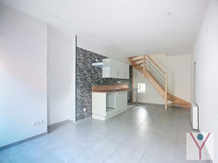 Maison à vendre - Neuville-les-Dames - 2 pièces - 1 chambre