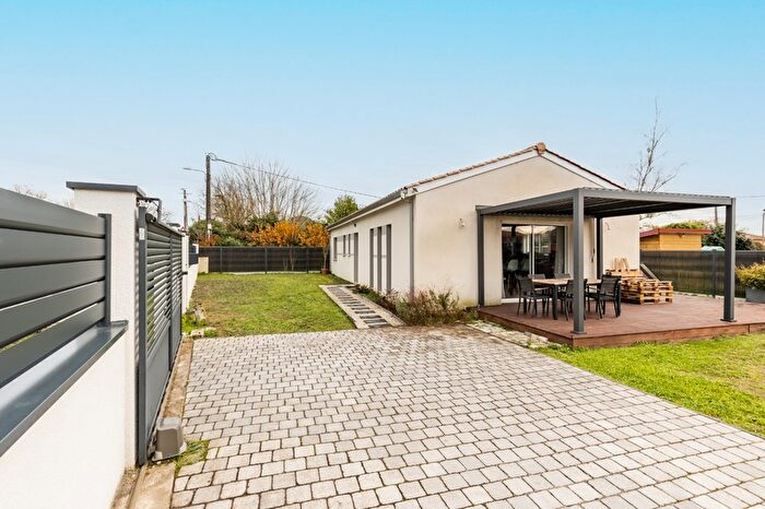 Maison à vendre - Léognan - 4 pièces - 3 chambres