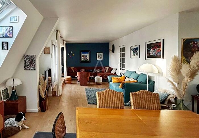 Appartement à vendre - Suresnes, Centre-ville - 4 pièces - 3 chambres