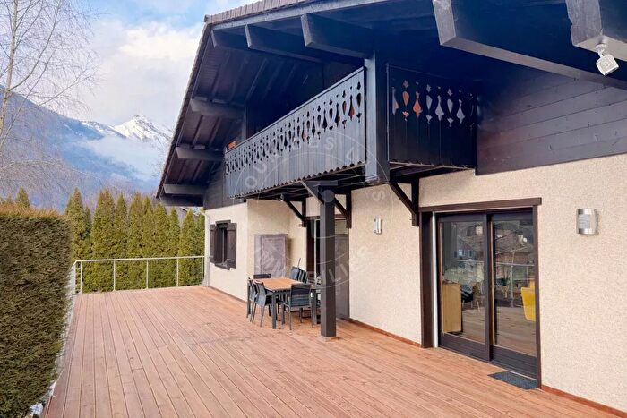 Maison à vendre - Thônes - 6 pièces - 4 chambres