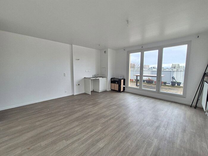 Appartement à louer - Trois Moulins, Melun - 3 pièces - 2 chambres