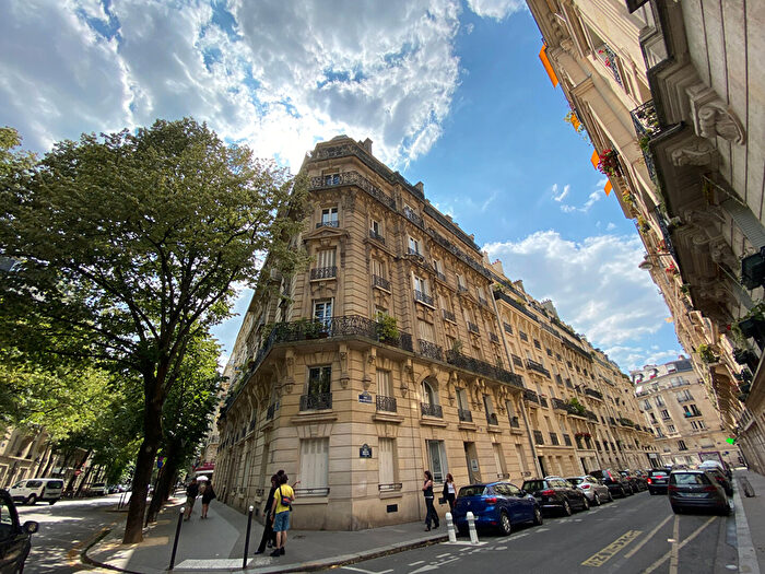 Appartement à vendre - Paris e , Jean Moulin, Porte dOrléans - 3 pièces - 1 chambre