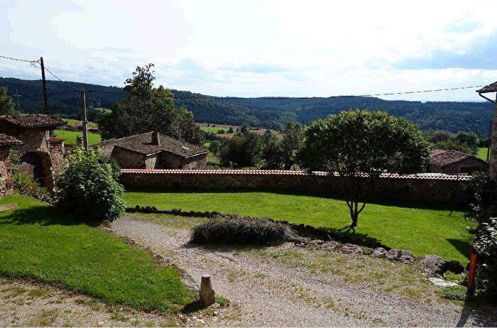 Appartement à louer - Saint-Genest-Malifaux - 4 pièces - 2 chambres