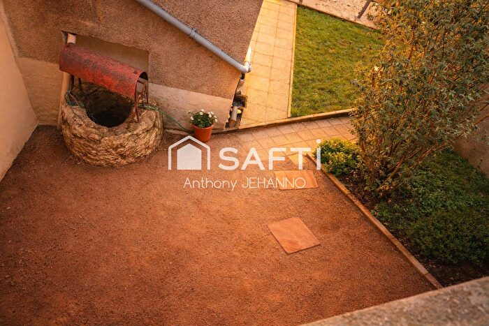 Maison à vendre - Parthenay - 5 pièces - 3 chambres