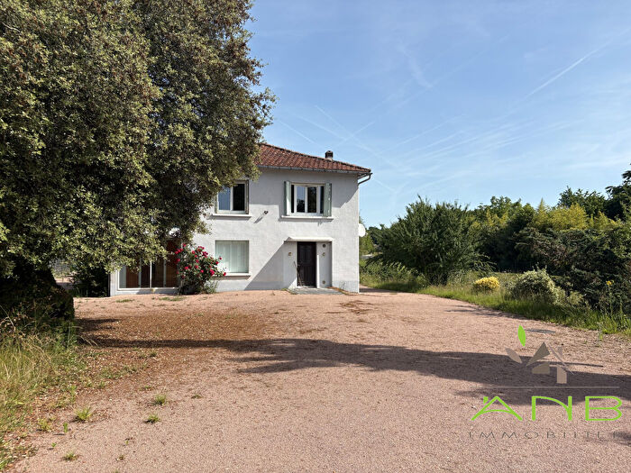 Piégut-Pluviers - Maison 6 pièces à vendre