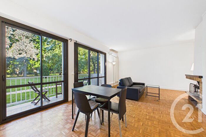 Appartement à louer - Bordeaux - 4 pièces - 2 chambres