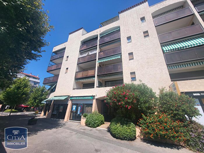Saint-Raphaël, Centre-ville : Appartement 3 pièces à louer