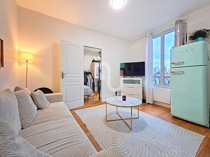 Appartement à vendre - Nanterre, Chemin de lîle - 2 pièces - 1 chambre