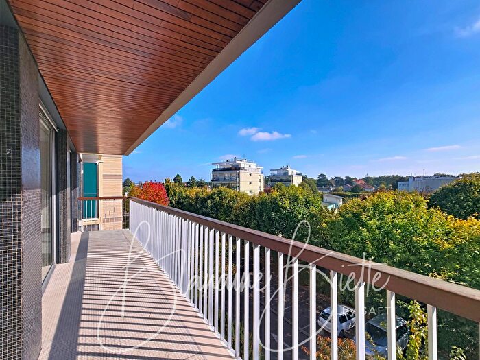 Appartement à vendre - Le Vésinet, Coeur de Ville - 3 pièces - 2 chambres