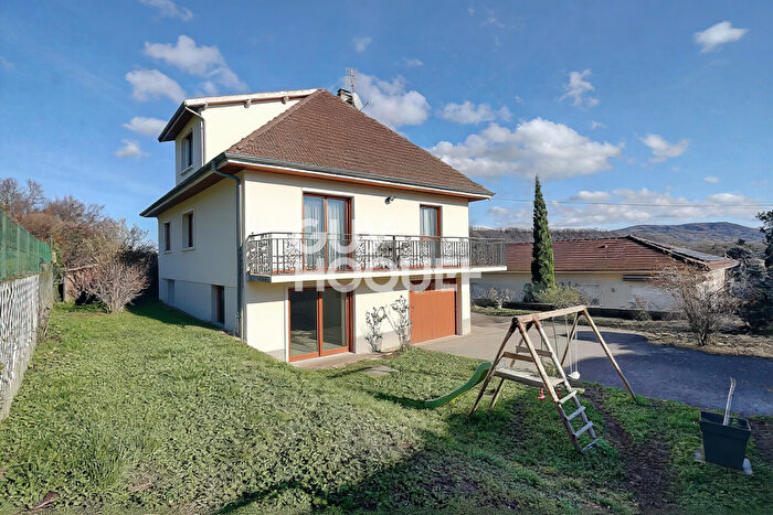 Maison à vendre - Nivolas-Vermelle - 7 pièces - 4 chambres