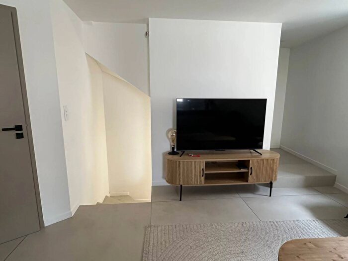 Maison 3 pièces à louer à Saint-Cannat