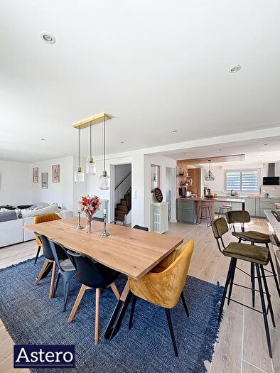 Maison à vendre - Pl meur, Sainte-Anne, Kergougant, Kerjoël - 6 pièces - 5 chambres