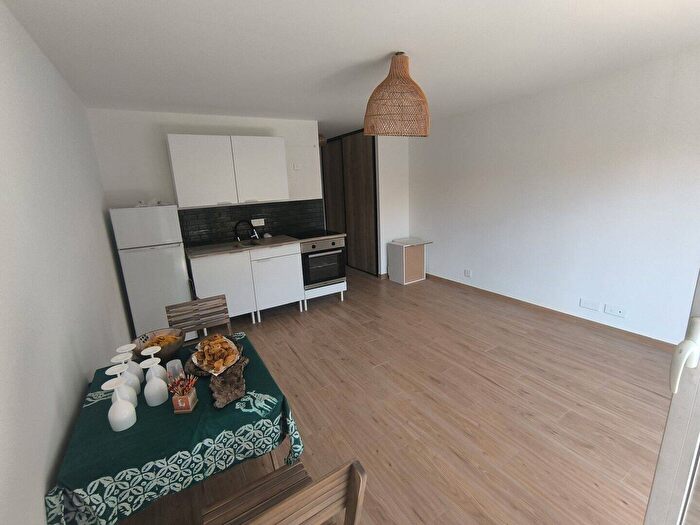 Appartement à louer - Nord RN, Puget-sur-Argens - 1 pièce