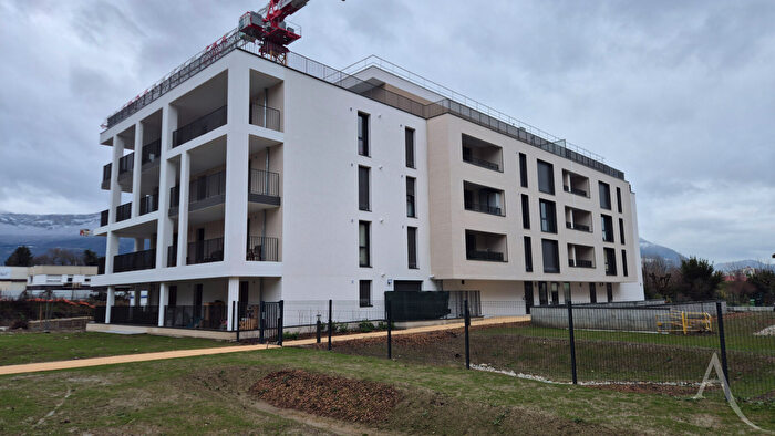 Appartement à vendre - Eybens - 3 pièces - 2 chambres