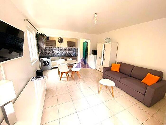 Appartement à louer - Hyères - 1 pièce