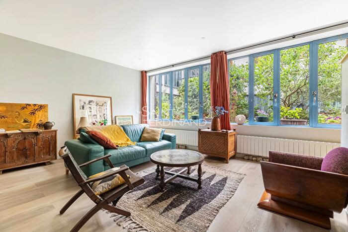 Paris 11ème, République, Saint-Ambroise : Maison 5 pièces à vendre