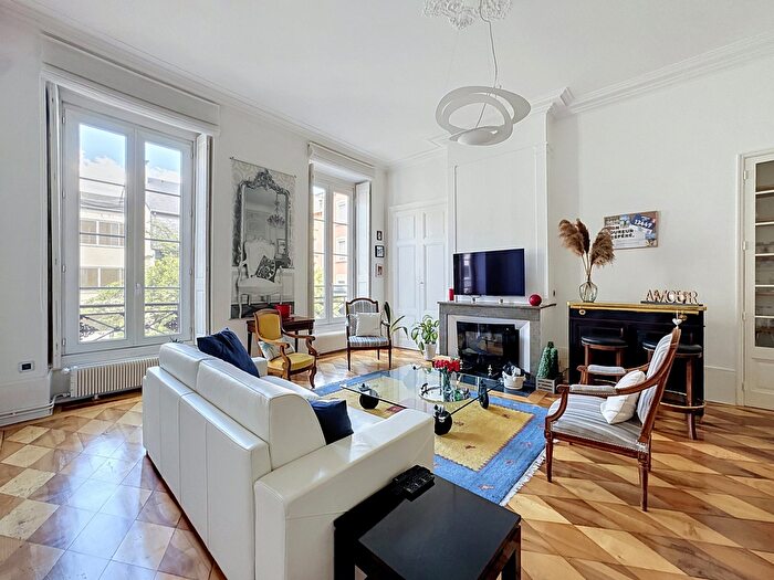 Grenoble, Centre-ville - Appartement 4 pièces à vendre
