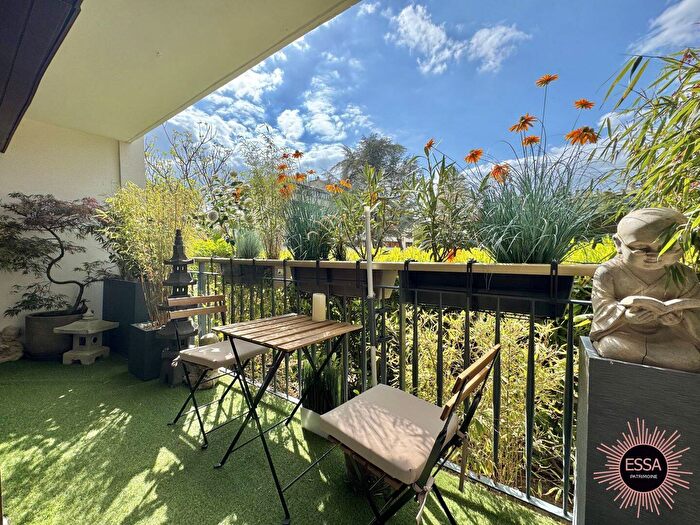Noisy-le-Roi - Appartement 5 pièces à louer