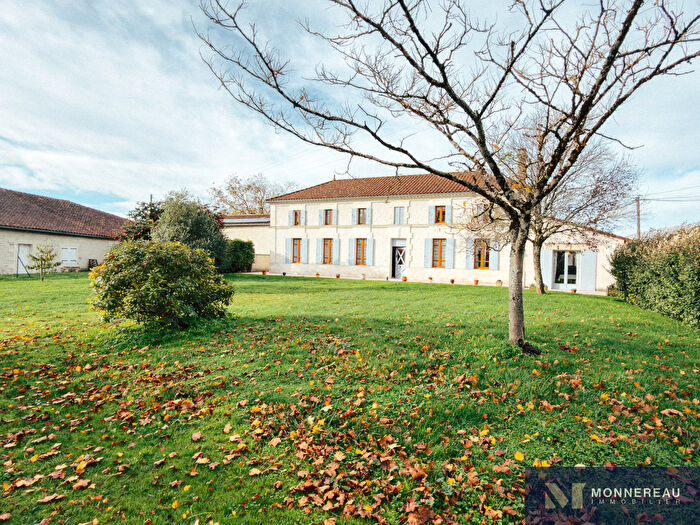 Maison à vendre - Baignes-Sainte-Radegonde - 19 pièces - 10 chambres