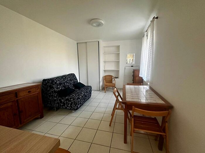 Bièvres : Appartement 1 pièce à louer