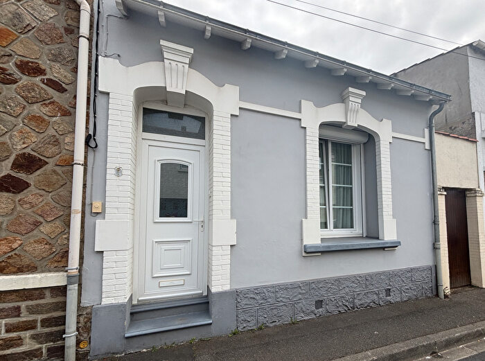 Maison à vendre - Les Sables-dOlonne, Les Roses, Route du Château dOlonne - 5 pièces - 3 chambres