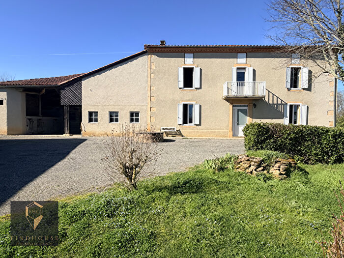 Maison à vendre - Aurignac - 5 pièces - 3 chambres