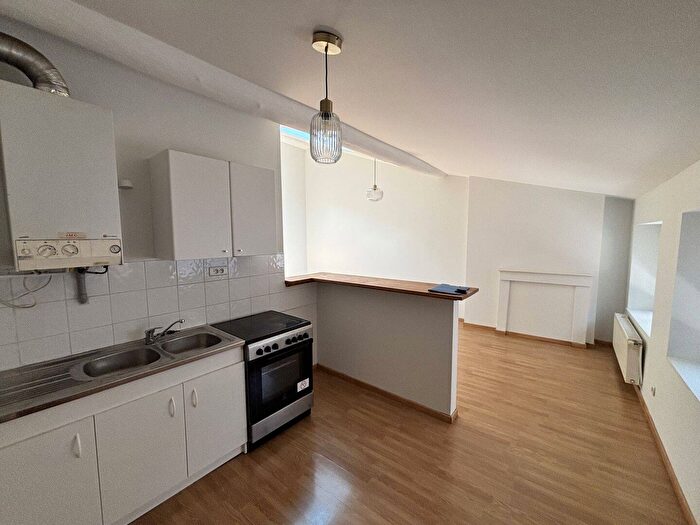 Hyper Centre-Vieille Ville, Saint-Étienne : Appartement 3 pièces à louer