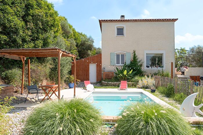 Maison à vendre - Calvisson - 6 pièces - 4 chambres