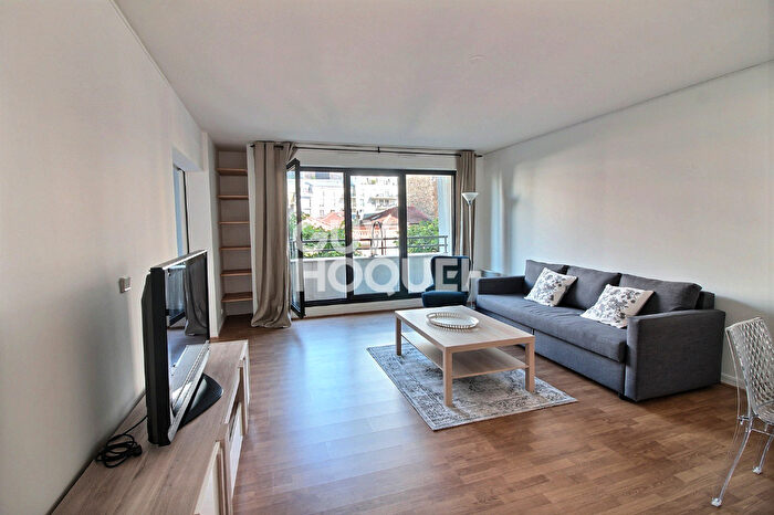 Appartement 3 pièces à Puteaux, République, à vendre