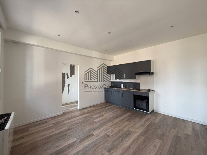 Appartement à louer - Caudebec-lès-Elbeuf - 2 pièces - 1 chambre