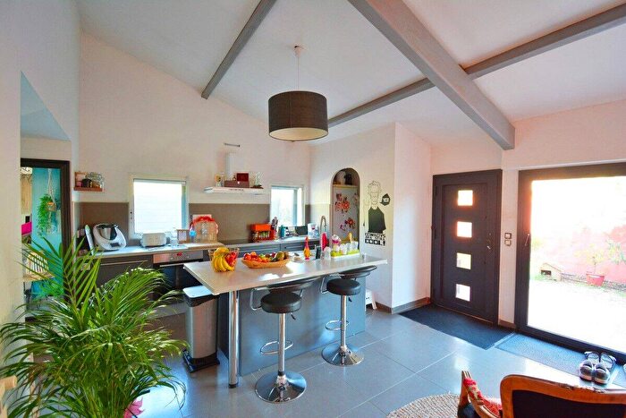 Maison à louer - Solliès-Pont - 4 pièces - 3 chambres