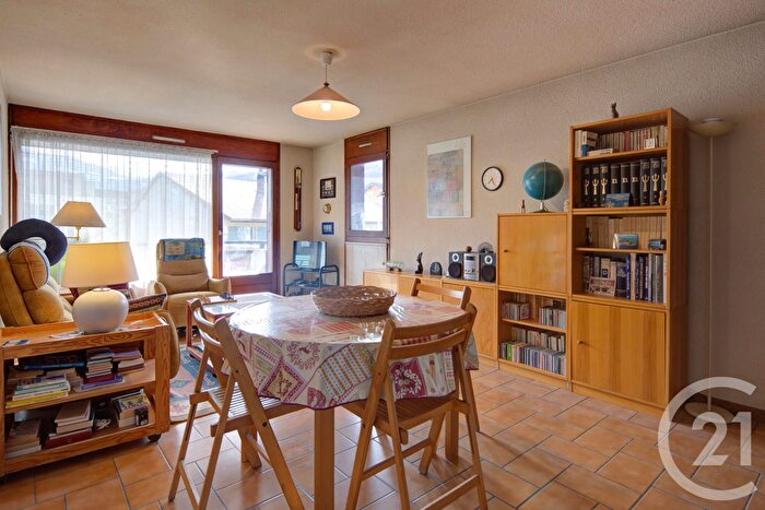 Appartement à vendre - Sallanches, Centre-ville - 4 pièces - 3 chambres