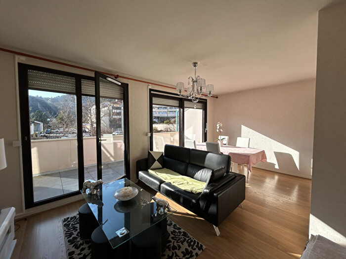 Appartement à louer - Chamalières, Hauteurs de Chamalières, Les Savarounes - 2 pièces - 1 chambre