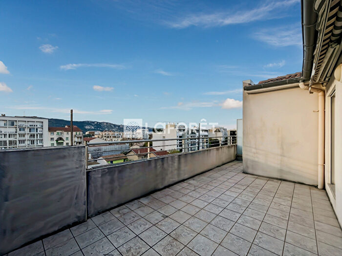 Appartement à louer - Valence, Calvaire, Hugo, La Cécile - 4 pièces - 3 chambres