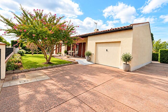 Maison 4 pièces à vendre à Lespinasse