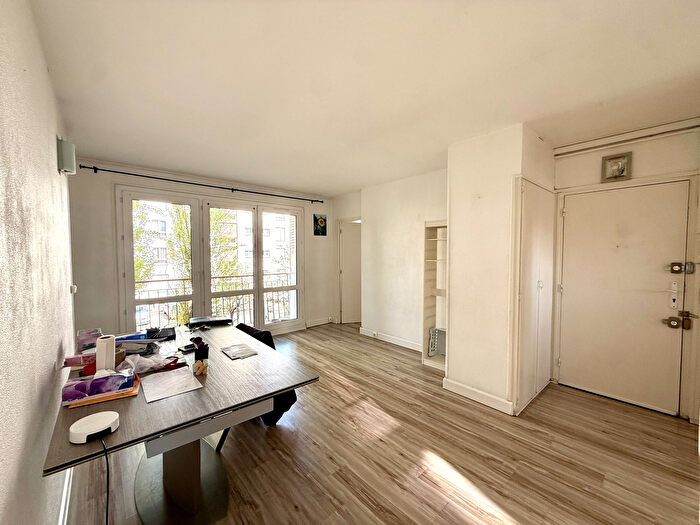 Appartement 5 pièces à Drancy, Le Petit Drancy, à vendre