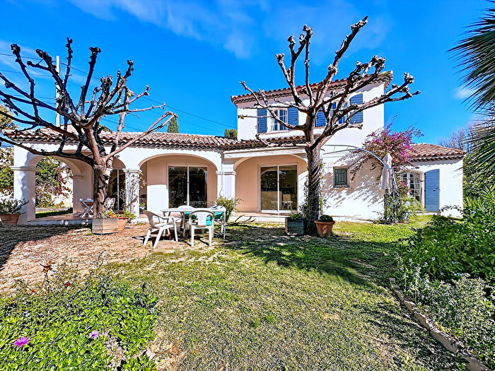 Maison à vendre - Marseille e , Saint-Mitre - 4 pièces - 3 chambres