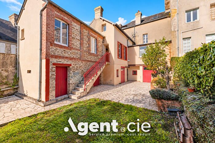 Balleroy : Maison 10 pièces à vendre