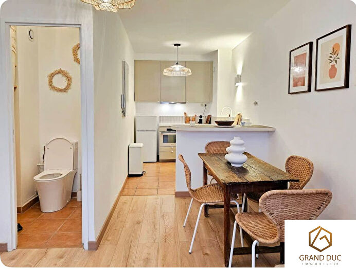 Appartement à louer - Marseille e , Hôtel de ville - 2 pièces - 1 chambre