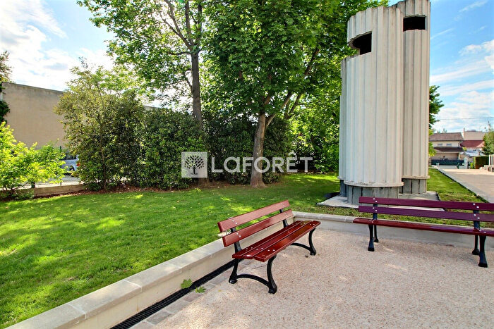 Appartement 4 pièces à Rueil-Malmaison, Plaine Gare, à vendre