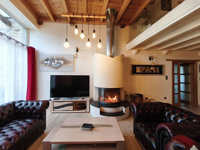 Maison à vendre - Aranc - 9 pièces - 5 chambres