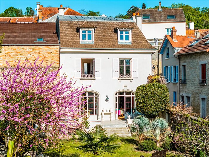 Maison 7 pièces à Andrésy, à vendre