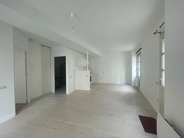 Appartement à louer - Château-Gontier - 2 pièces - 1 chambre