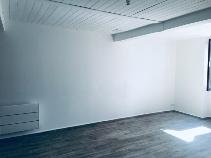 Appartement à louer - Saint-Sever - 3 pièces - 2 chambres