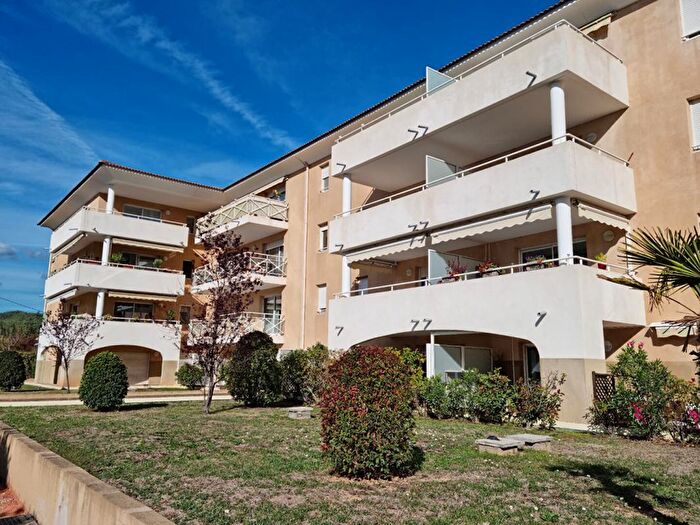 Brignoles, Zone dactivité : Appartement 2 pièces à vendre