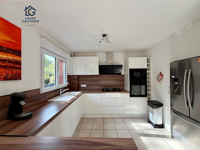 Maison 5 pièces à Armentières, Bizet, à vendre
