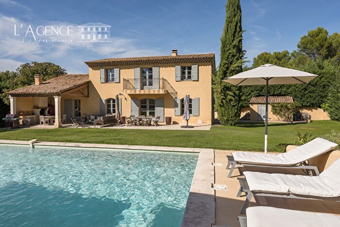 Maison 5 pièces à Aix-en-Provence, à vendre