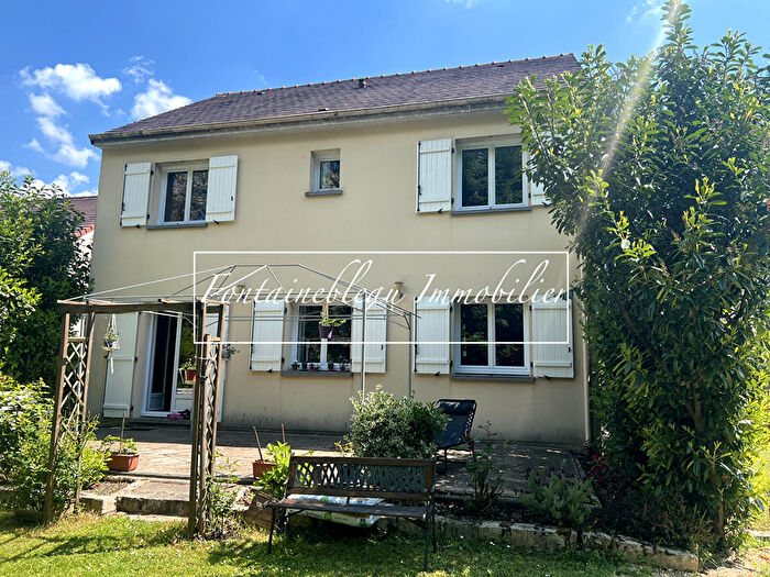 Maison à vendre - Veneux-les-Sablons - 6 pièces - 5 chambres